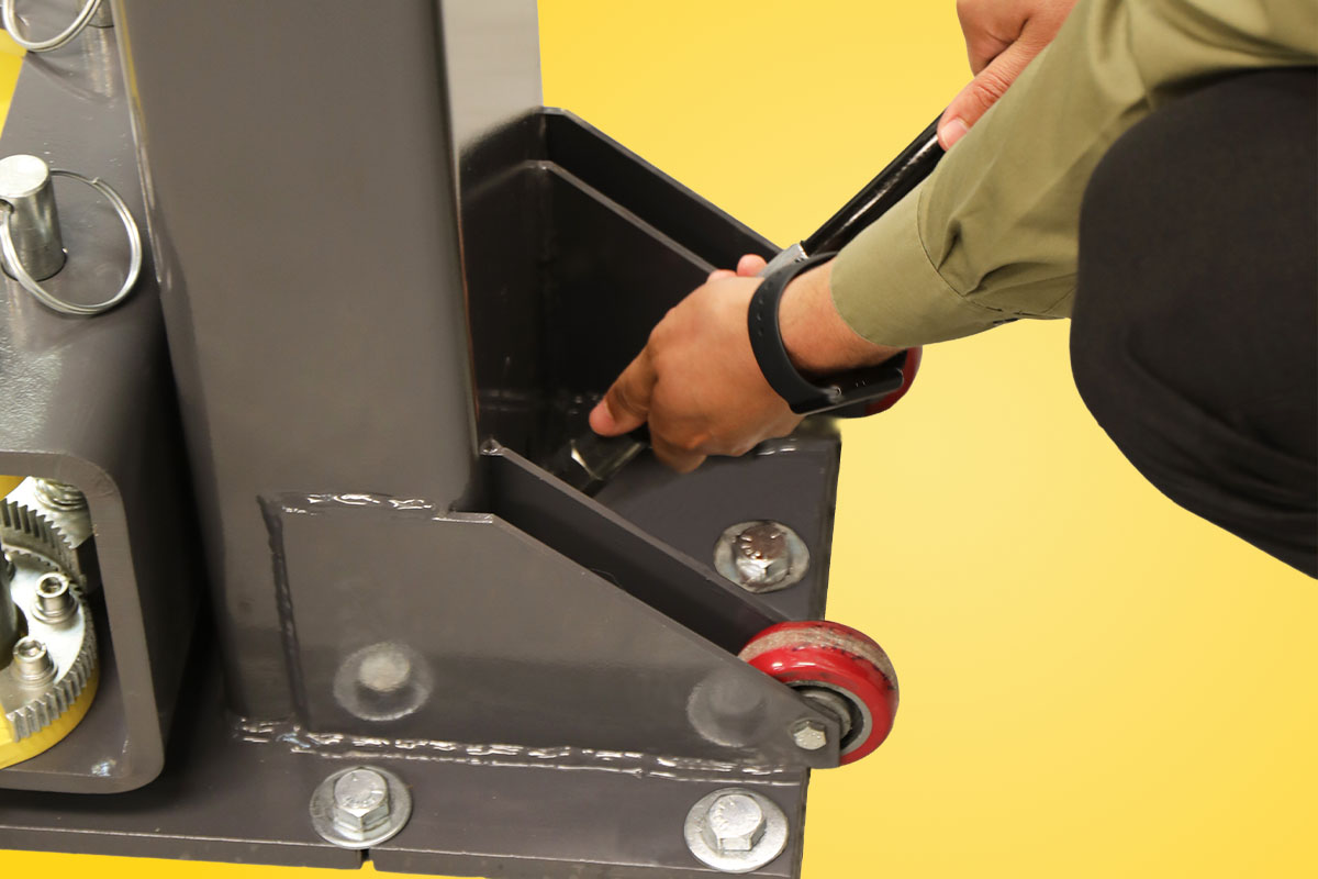 Portable Two-Post Lifts | MaxJax® Mobile Car Lift Solutions | MaxJax